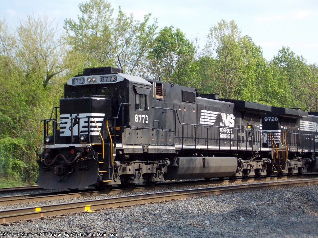 NS 8773